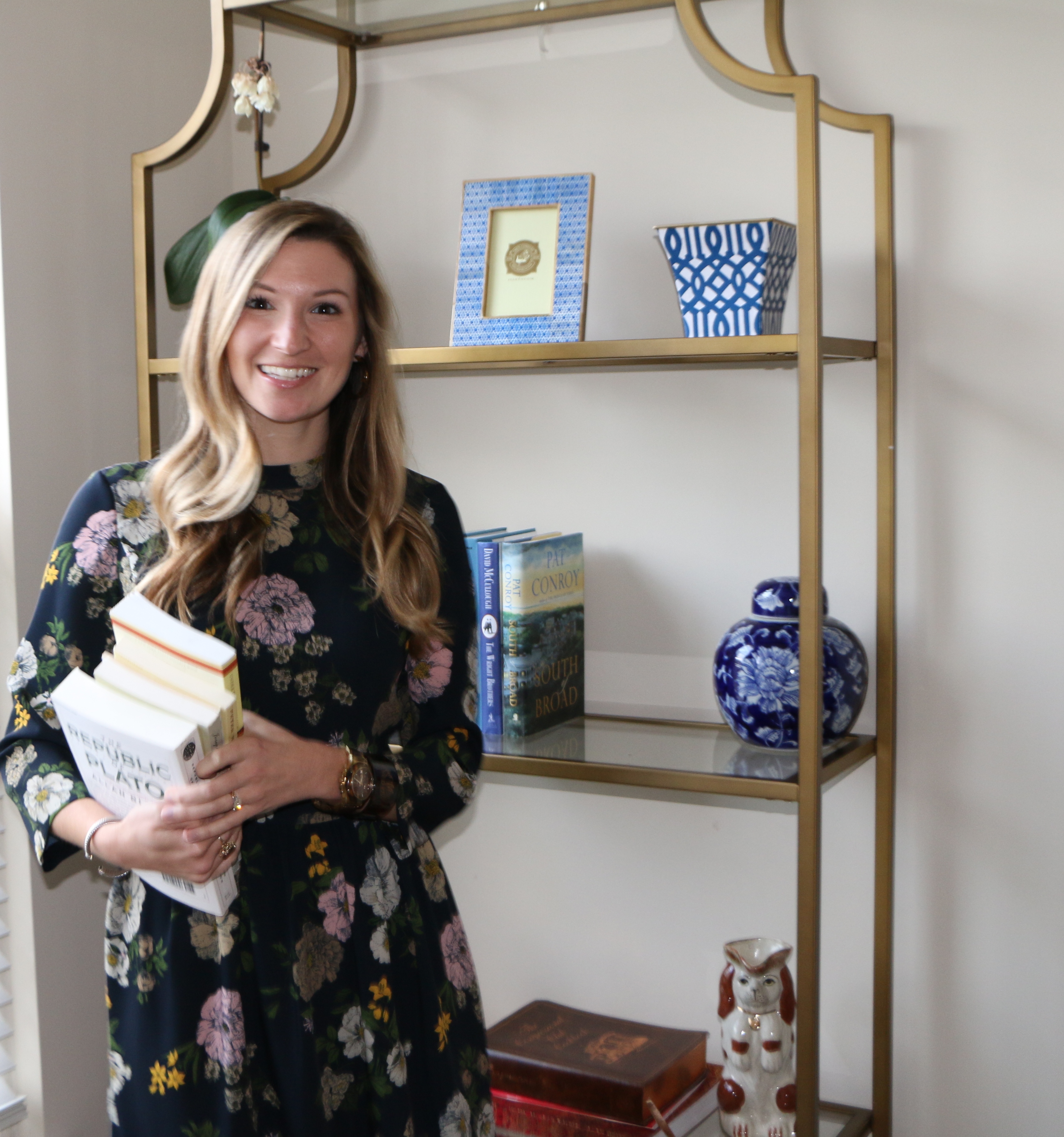 3 Steps to Styling the Perfect Shelfie - Magnolia Stripes